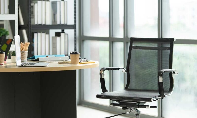 Are Armrests Necessary on Office Chairs? Ergonomic Advice for DSE ...